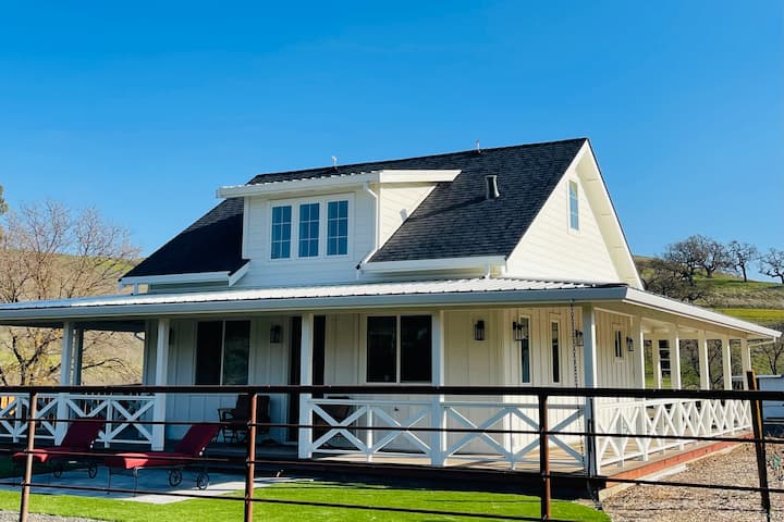 Just Listed! Idyllic Farmhouse In The Country. - Blackhawk, CA