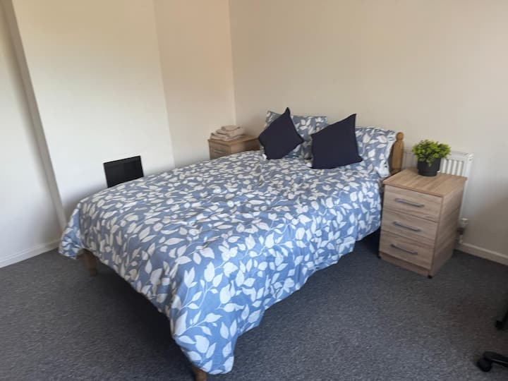 The Lantern - Bristol