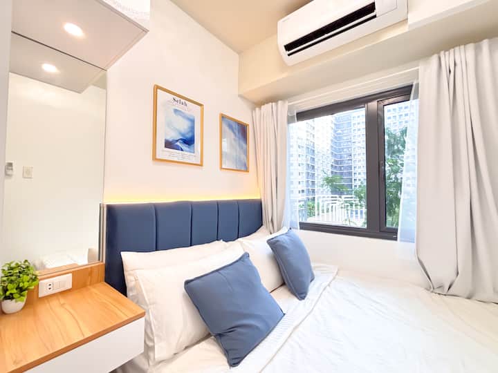 Seabreeze Point @ Shore 3 L Wi-fi + Netflix - Metro Manila