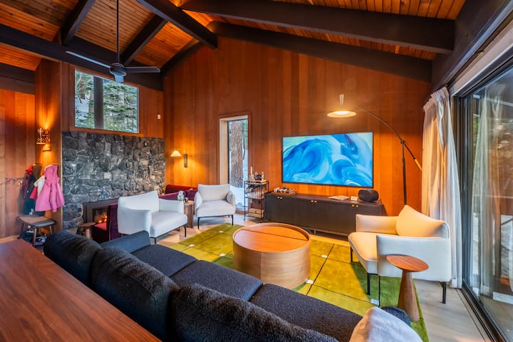 A Japandi Inspired Semi Ski-out · Ev · Hot Tub - Mammoth Lakes, CA