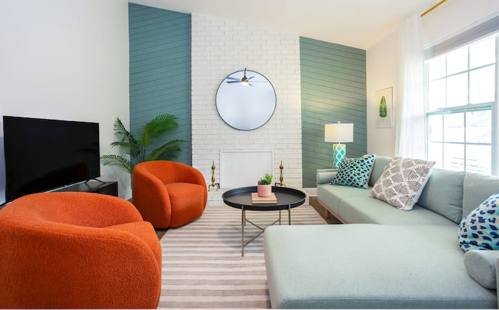 Robinhood Retreat | Stylish House + Fenced Yard - Savannah, GA