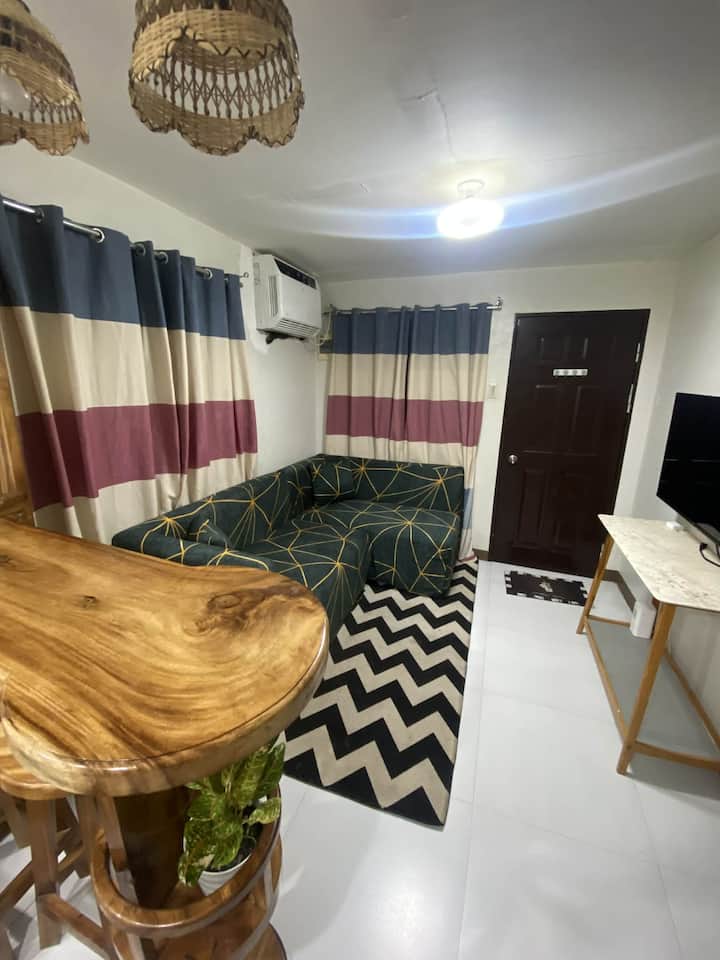 2br Home For 6 W/ Ac, Wi-fi & Parking In Ormoc - Ormoc