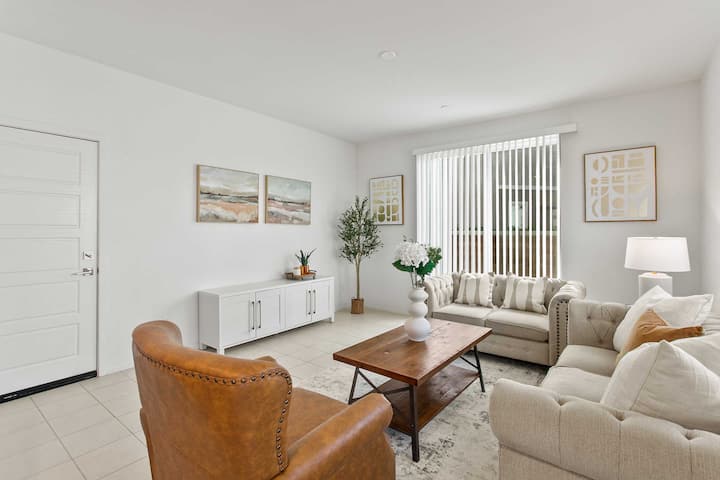 Homey 3br/2ba｜family & Pet Friendly House E#42138 - Rancho Cucamonga, CA