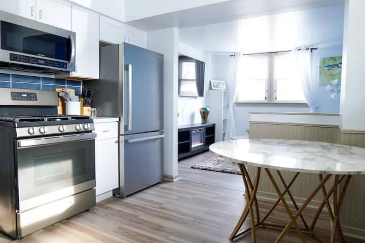 Cozy Apartment In Historic Birdtown - Lake Erie