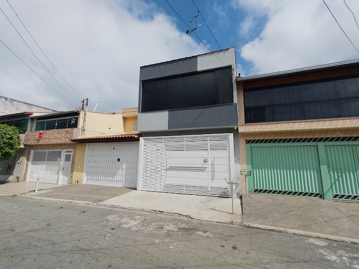 Casa Grande Em Guarulhos - Guarulhos