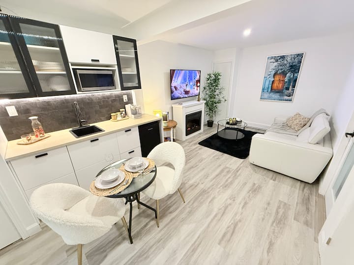 La Suite Sainte-foy - レヴィ