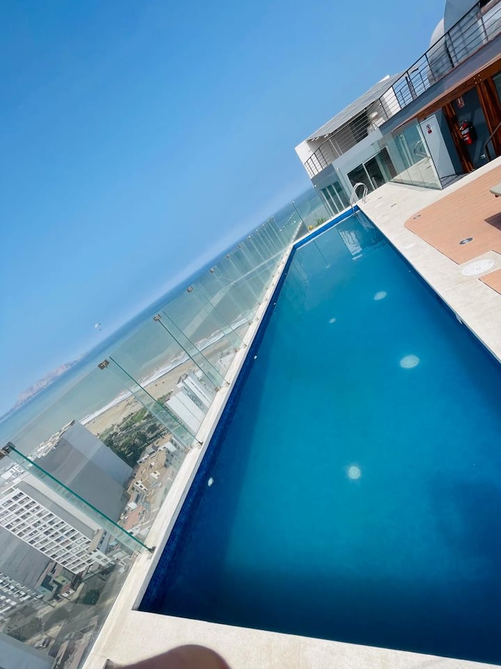 Magdalena Piscina Temperada - Peru