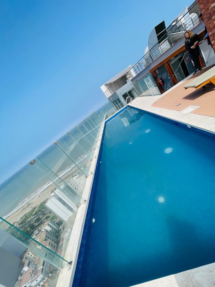 Magdalena Piscina Temperada - Lima