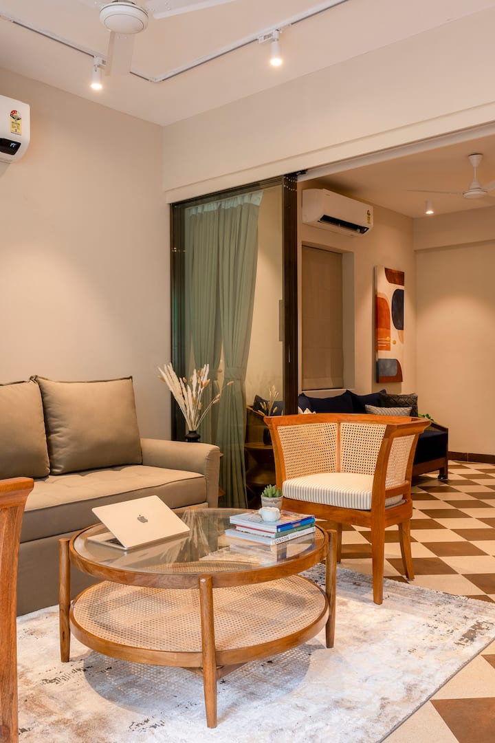 Staymaster Solintra C402 | Sea View - India