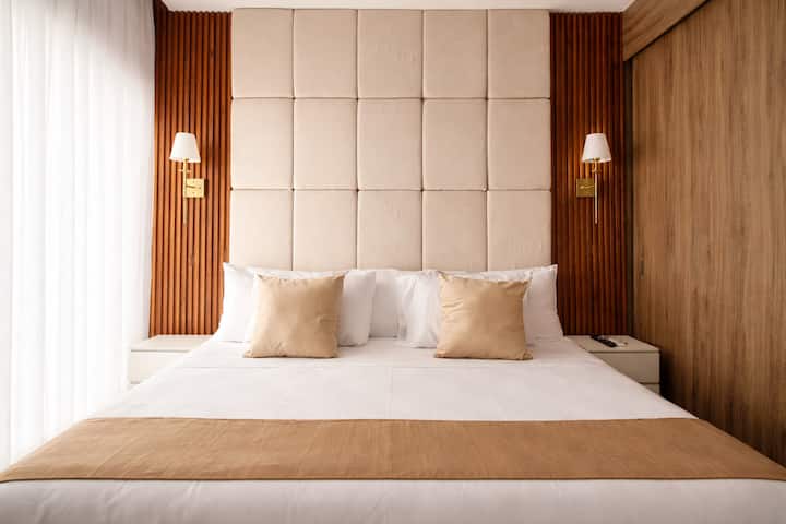 Lujoso, A. Acondicionado, Alberca, Estacionamiento - Manzanillo, Colima, Mexico