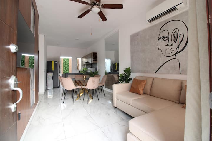 Lujoso, A. Acondicionado, Alberca, Estacionamiento - Manzanillo