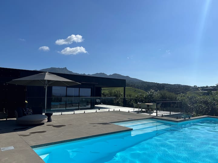 Modern Dwelling With Pool, Raglan - Raglan