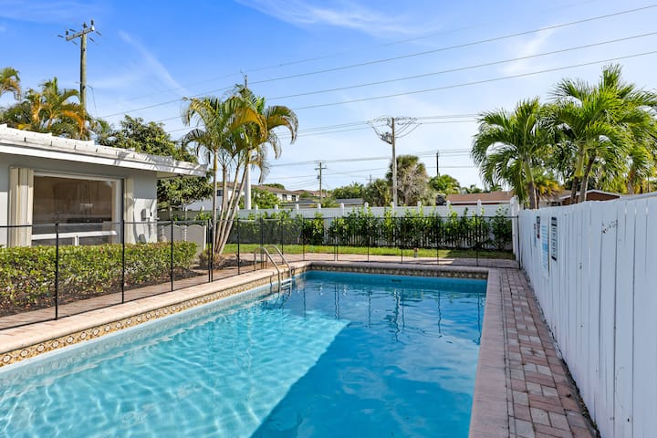 Swaying Palms Condo Unit #3 | Pool | Near Beach - Fort Lauderdale