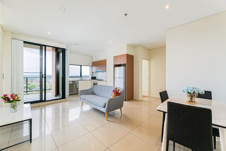 Harbour Bridge View Free Parking 2 Bds  In Burwood - Burwood