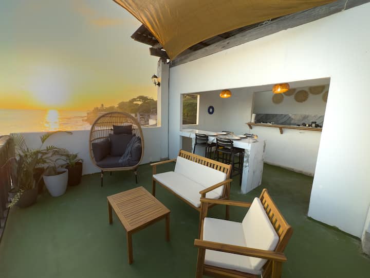 Amazing Sunsets| Beachfront Terrace | Cozy Studio - La Libertad, España