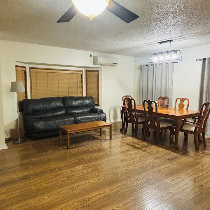 3br Home Sleeps 6 At West Covina/baldwin Park院内停车 - West Covina, CA