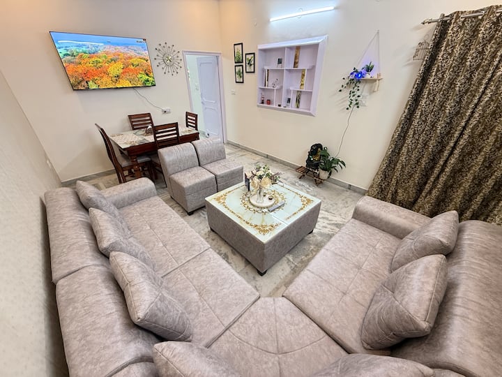 Comfortable 1bhk -Saini Homestay Near Max Hospital - Sahibzada Ajit Singh Nagar