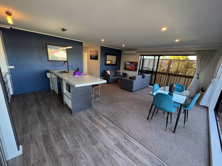 Central Elegant Pretty Lovetheme Sunny Home-3br - Auckland