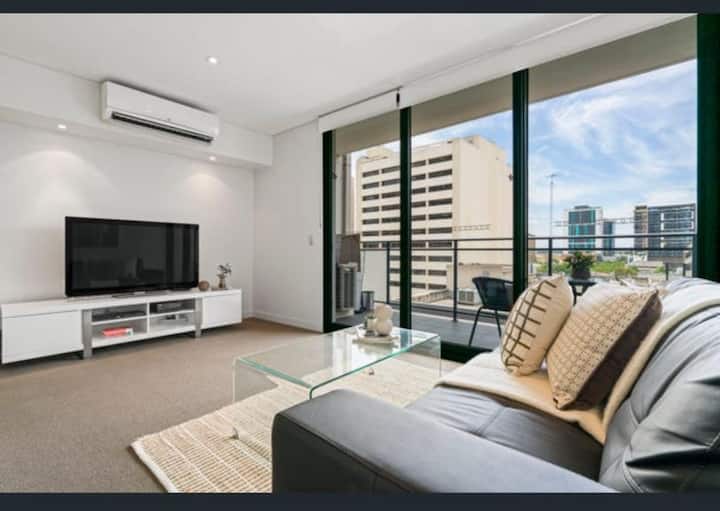 Beautiful Apartment In The City - Perth