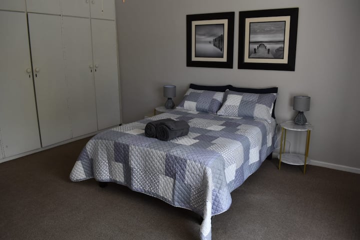 23 On Malan - Worcester