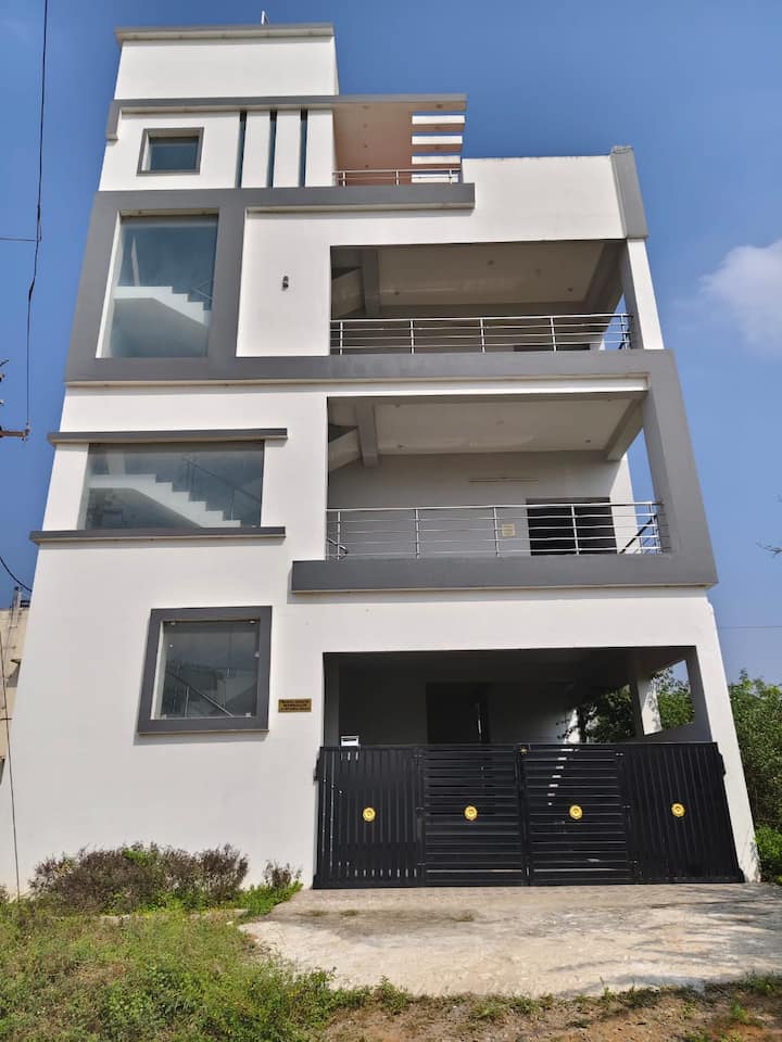 Single Bed On The Ground Floor - Coimbatore