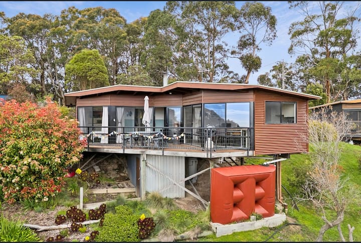 Cottage With Forest & Ocean Views 5 Min From Lorne - Lorne