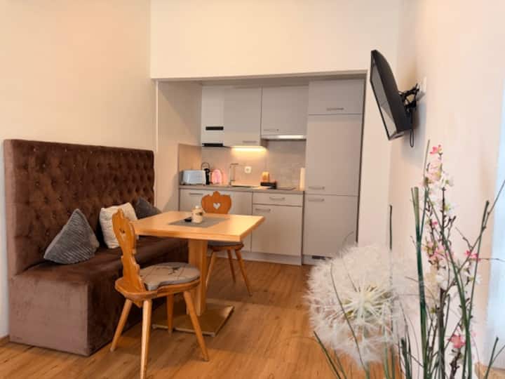 Kleine-nette Ferienwohnung-nahe Ski-und Wanderlift - Tyrol