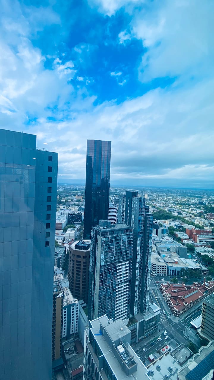 Stunning Cbd Apt| Level52 | Furnished | Pool & Gym - Melbourne