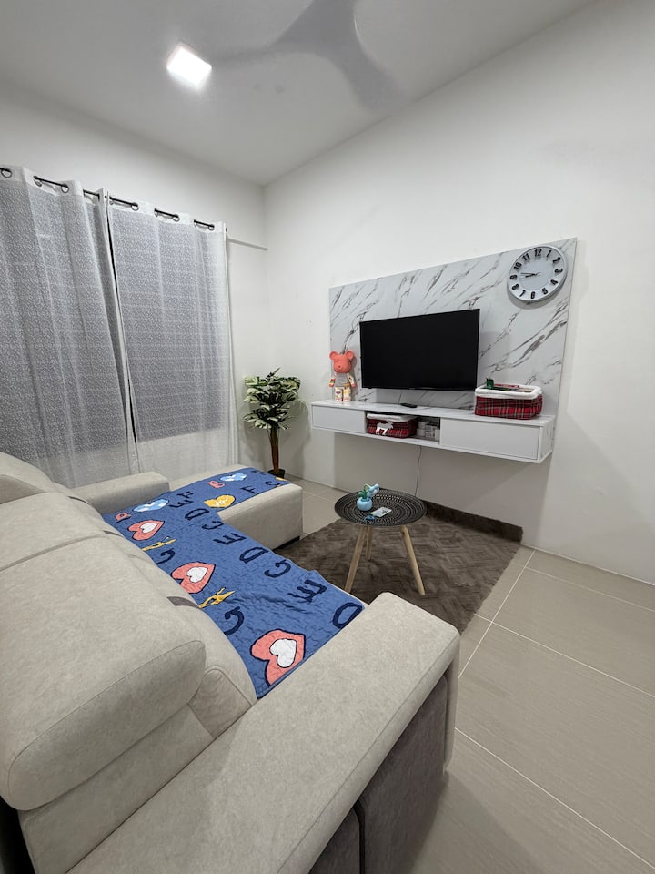 Sk One Garden City-residence B Block-jjj Homestay - Bintulu