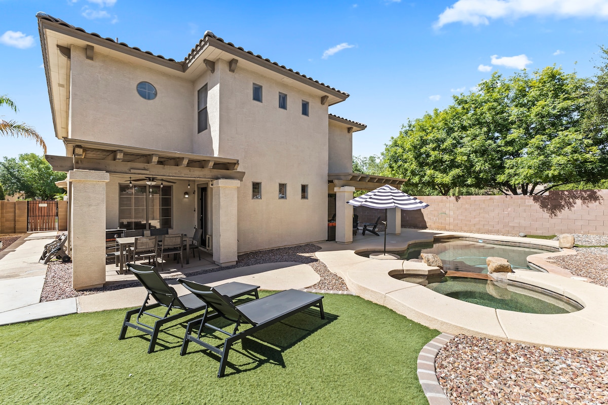 Großzügige & große Überraschung - Pool & Whirlpool $beheizt$ - Häuser ...