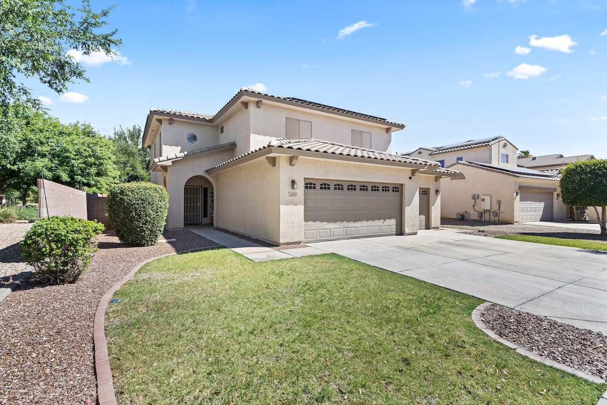 Großzügige & große Überraschung - Pool & Whirlpool $beheizt$ - Häuser ...