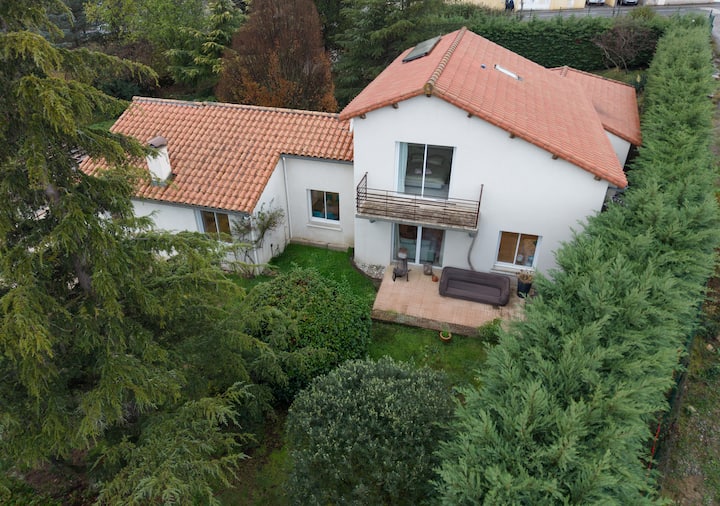 La Gazelle, Villa Sur Les Hauteurs - ibis Budget Millau Viaduc