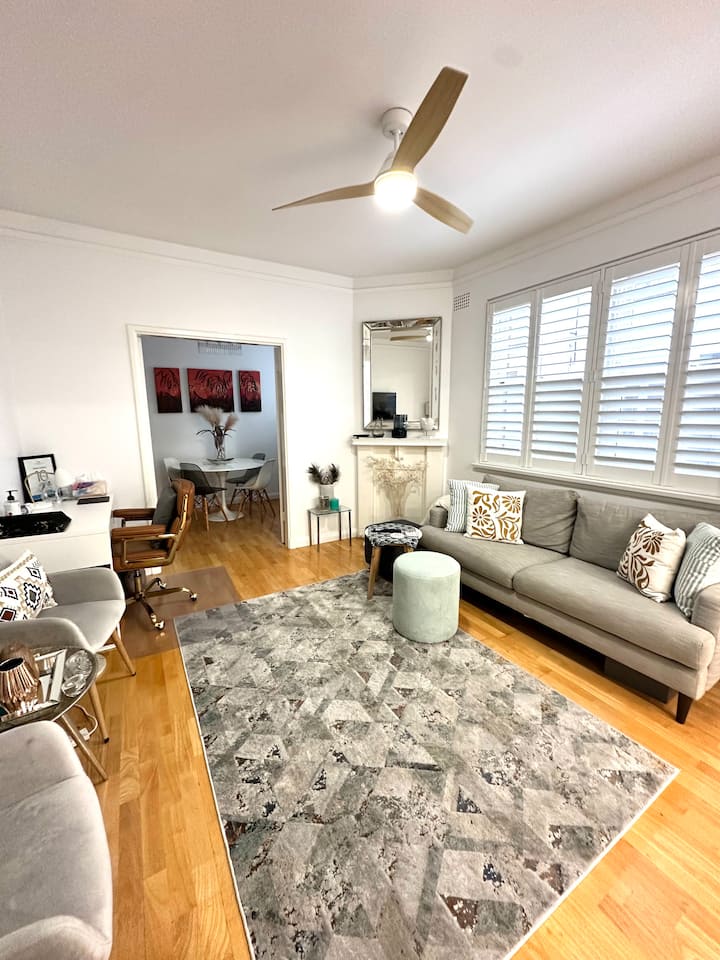 Boutique Centennial Park Gem With Garage - Randwick