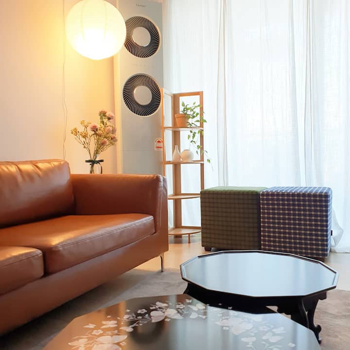 경주신축)황리단길/동궁과월지&박물관 도보거리/보문호10분/경주벚꽃/가성비숙소/무료주차/8인 - Gyeongju-si