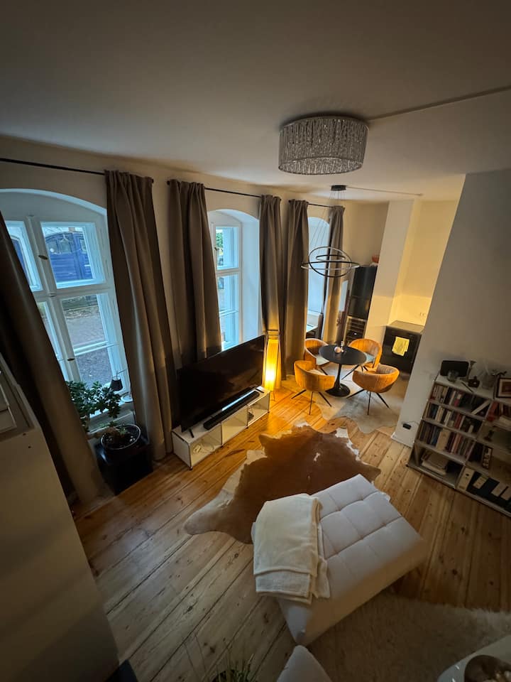 Stylish Loft With Sleeping Gallery - Berlin