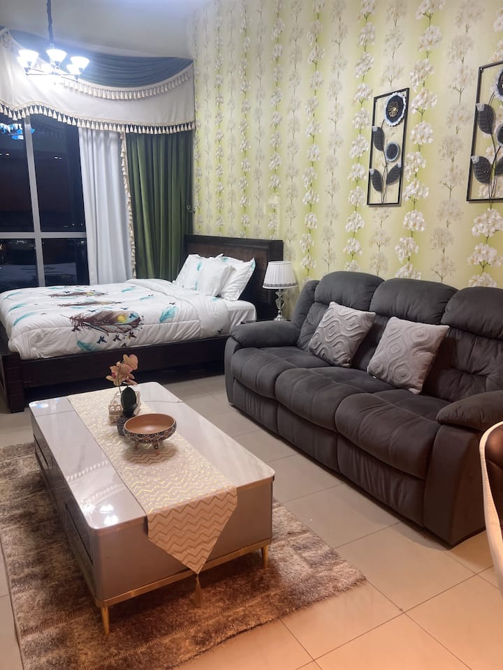 Julphar Tower Residence – Sea View Studio-rak -