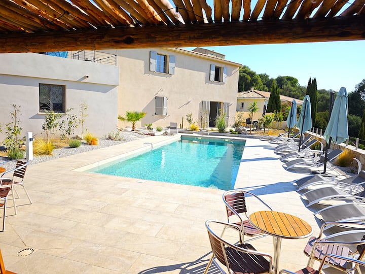 Résidence Madrale 4* En Privatisée 2 à 18 Pers. - L'Île-Rousse