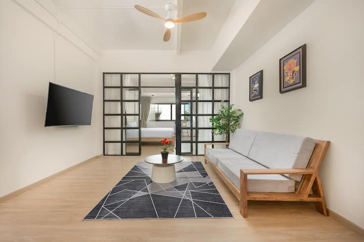 4 Beds 3 Bathrooms Hidden Oasis In Old City - Chiang Mai