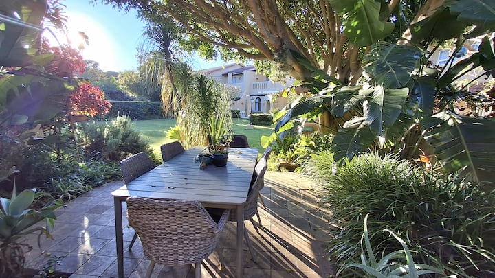 Bay Sands Estate 
Oasis In The Heart Of Plett - Plettenberg Bay