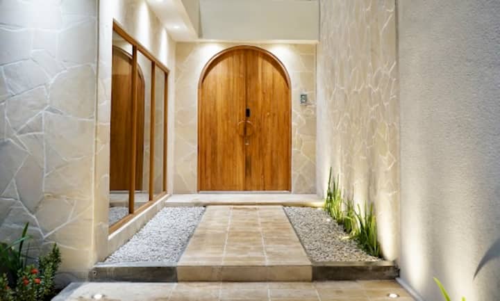 Brand New House With Private Pool Near Mallioboro - 日惹市