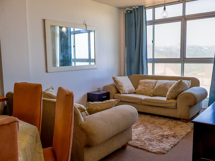 Beachfront Apartment With Stunning Sea Views - Amanzimtoti