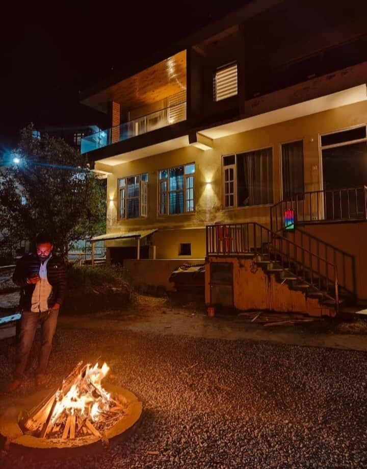 4 Bhk Home | Endless Mountain Views | Kufri - Kufri