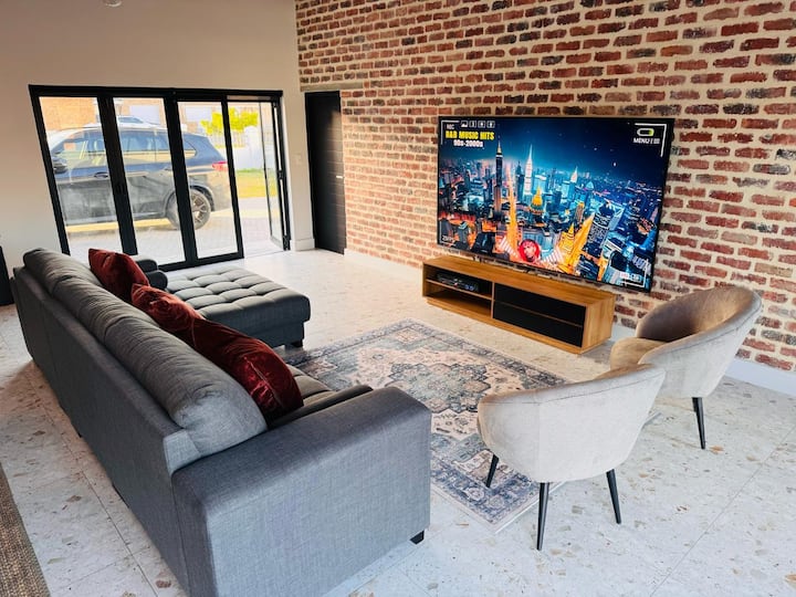101 On Ocean View Drive, Modern Family Home - Struisbaai
