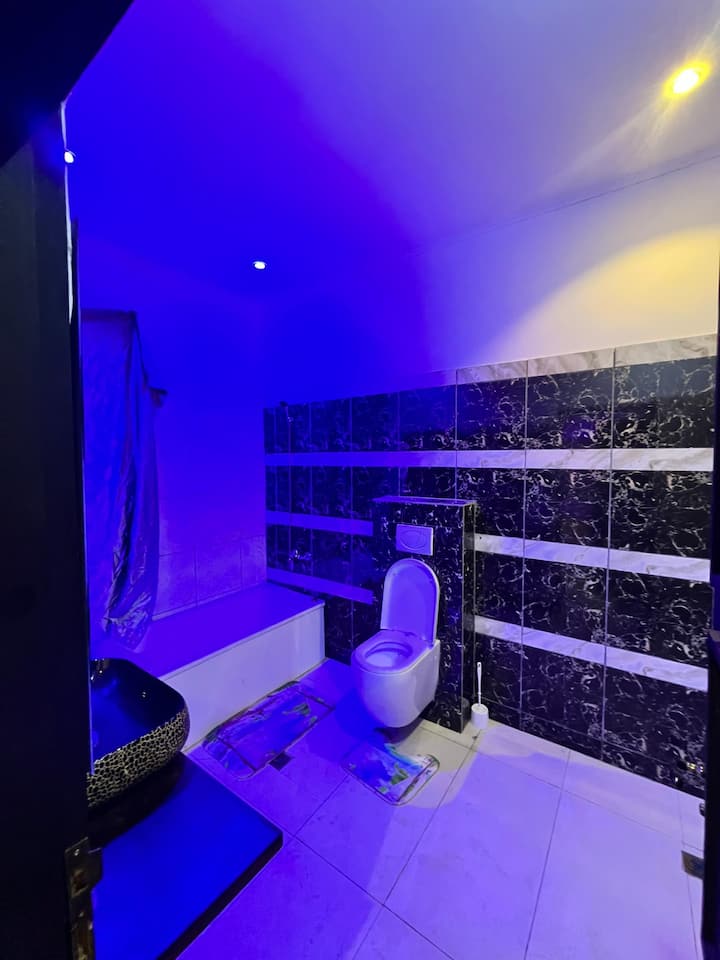 New Build Flat Just In The Of Douala Bonamoussadi - Cameroon