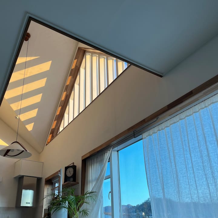 전주남부시장 복층 독채ㅣ주요여행지 도보10분 이내ㅣ기본4인 추가2인ㅣ주차가능ㅣ다락ㅣ루프탑 - Jeonju