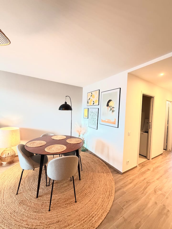 Sainte-maxime – Plage à Pied, Parking Privé - Sainte-Maxime