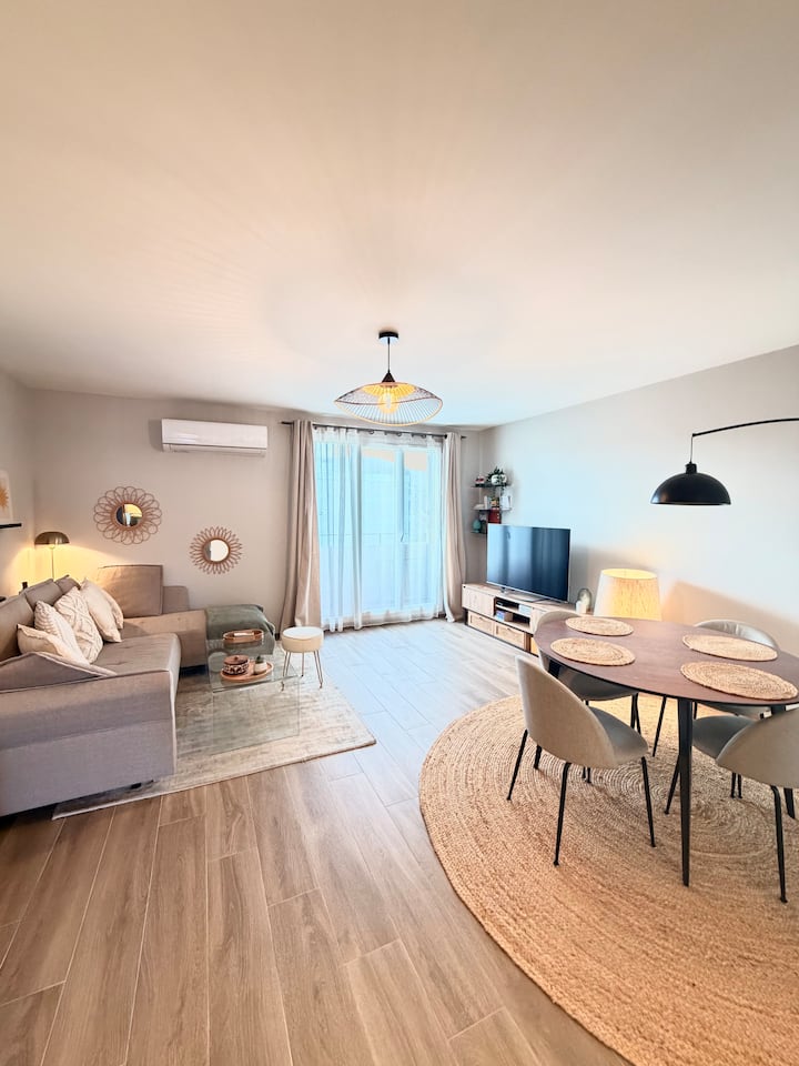 Sainte-maxime – Plage à Pied, Parking Privé - Sainte-Maxime