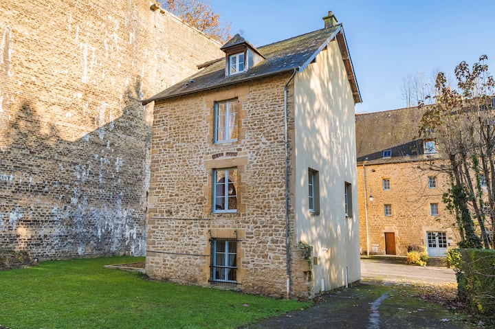 La Prima Mora Instant Médiéval Au Coeur Du Château - Sedan