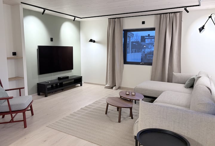 Ny Og Komfortabel Leilighet Med Høy Standard - Alta