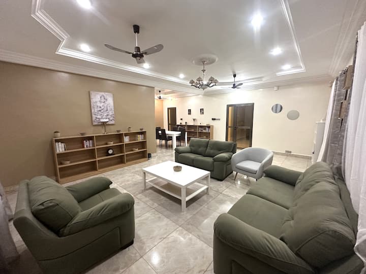 Villa Seven7, Spacieuse, Parking & éLectricité H24 - Bamako